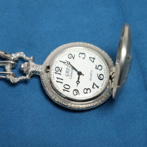 AntiquesOld Pocket Watch (Classic) - 5-31685|Mzad Qatar