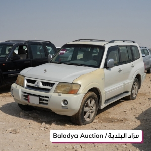 Abandoned Vehicles Mitsubishi Pajero SUV, B-2632-31985